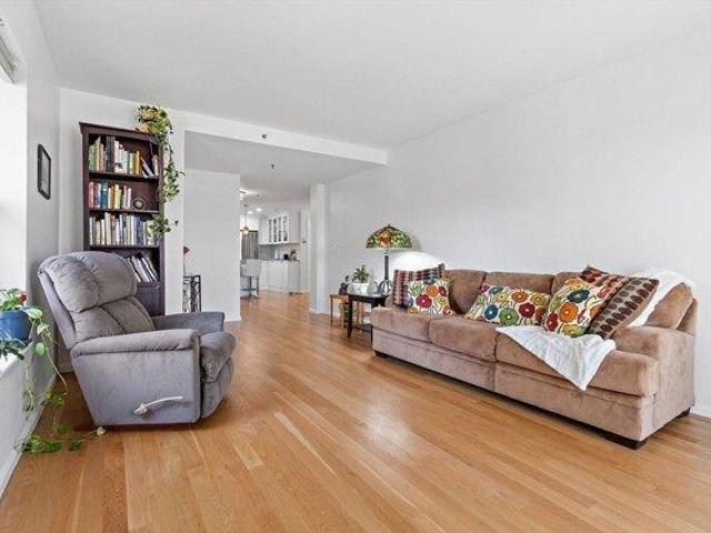 2 bedroom, Boston MA 02135 104374608
