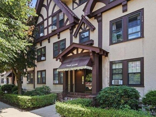 2 bedroom, Boston MA 02135 104440372