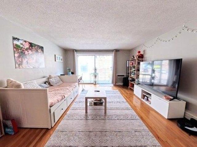 2 bedroom, Boston MA 02135 104481010