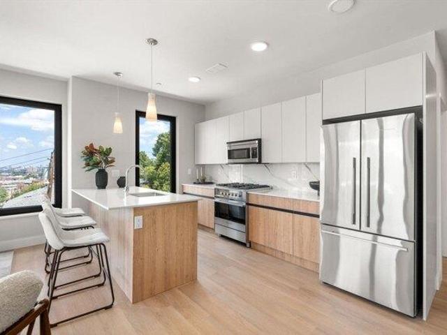 2 bedroom, Boston MA 02135 104541464