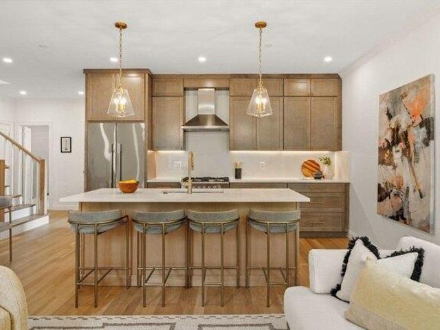 2 bedroom, Boston MA 02135 104606673
