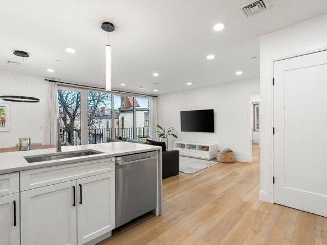 2 bedroom, Boston MA 02130 LS103098677