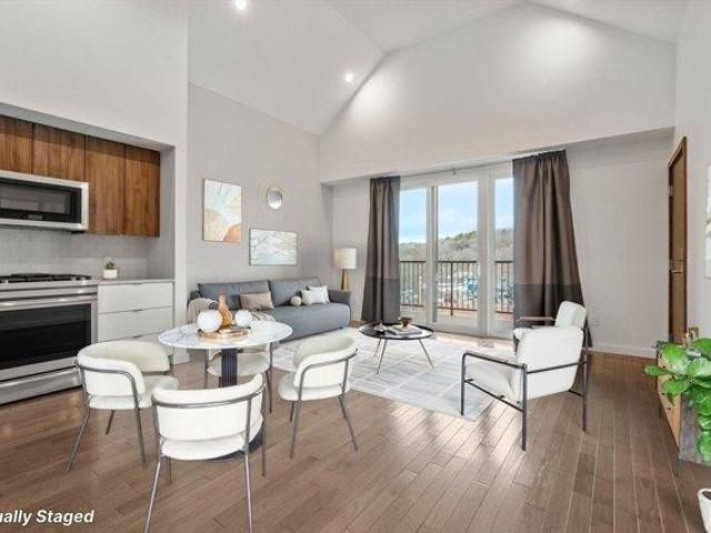 2 bedroom, Boston MA 02130 102444773