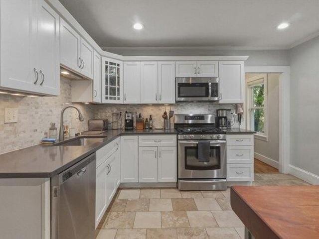 2 bedroom, Boston MA 02130 103664925