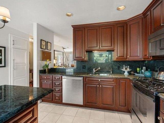 2 bedroom, Boston MA 02132 103441922
