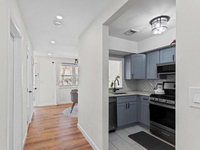 2 bedroom, Boston MA 02132 104608242
