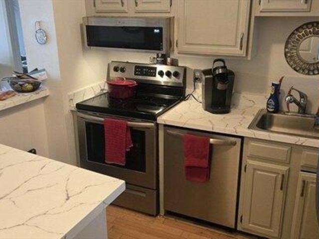2 bedroom, Boston MA 02132 105113158
