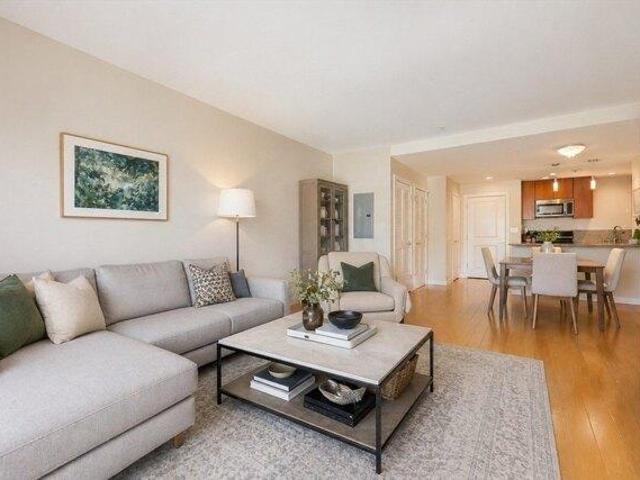 2 bedroom, Boston MA 02215 102670711
