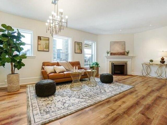 2 bedroom, Boston MA 02215 104789428