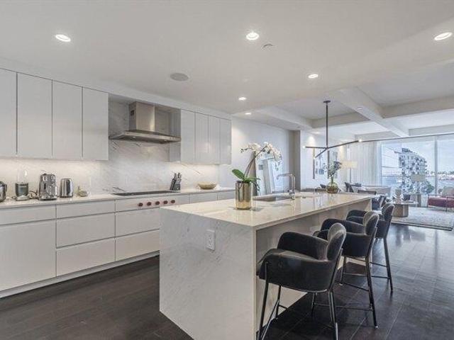 2 bedroom, Boston MA 02210 103444282