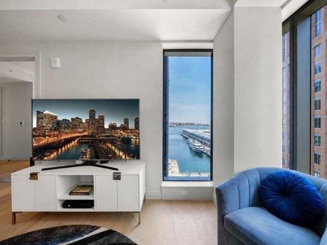 2 bedroom, Boston MA 02210 103966357