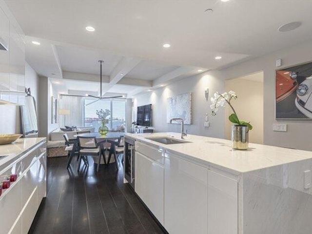 2 bedroom, Boston MA 02210 103968592