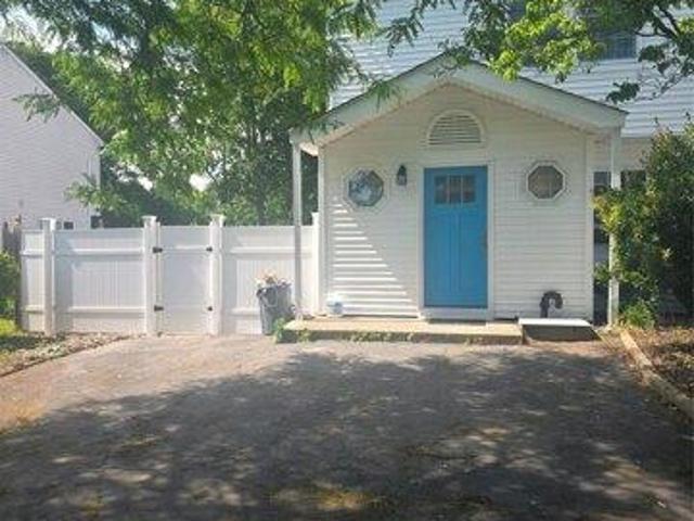 2 bedroom, Bay Shore NY 11706 104905179