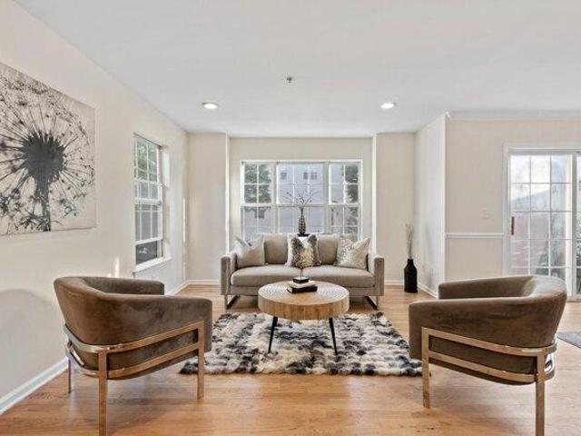 2 bedroom, Bayonne NJ 07002 104650857
