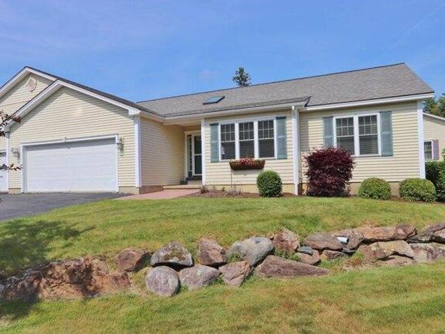 2 bedroom, Bangor ME 04401 102317282