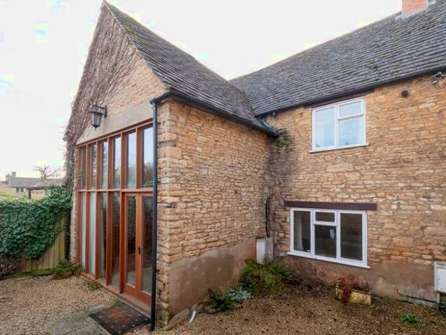 2 Bedroom Barn To Rent In Hone Court, Pooles Lane, Charlbury, OX7