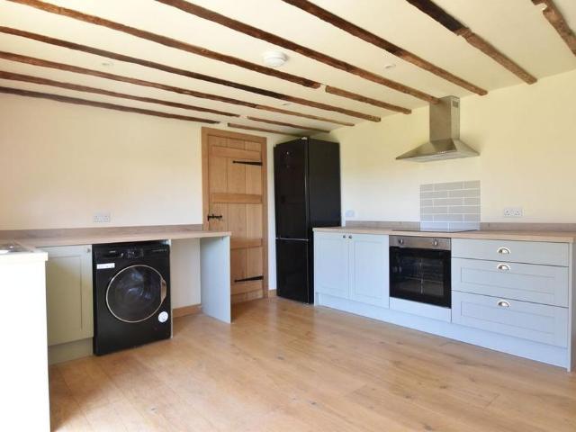 2 bedroom barn to rent
