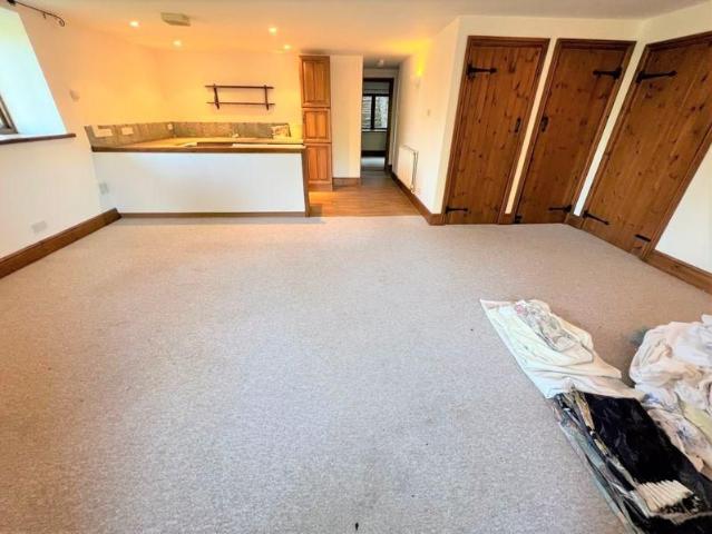 2 bedroom barn to rent