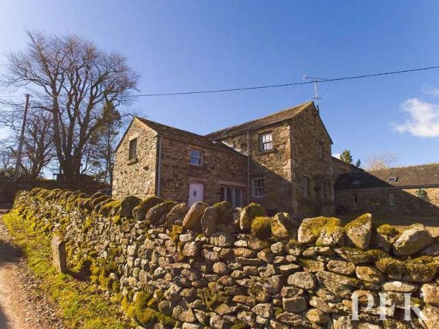 2 Bedroom Barn Character Property