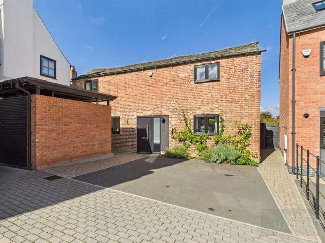 2 Bedroom Barn Conversion Character Property