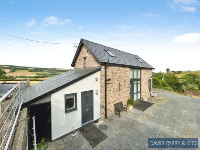2 Bedroom Barn Conversion Character Property