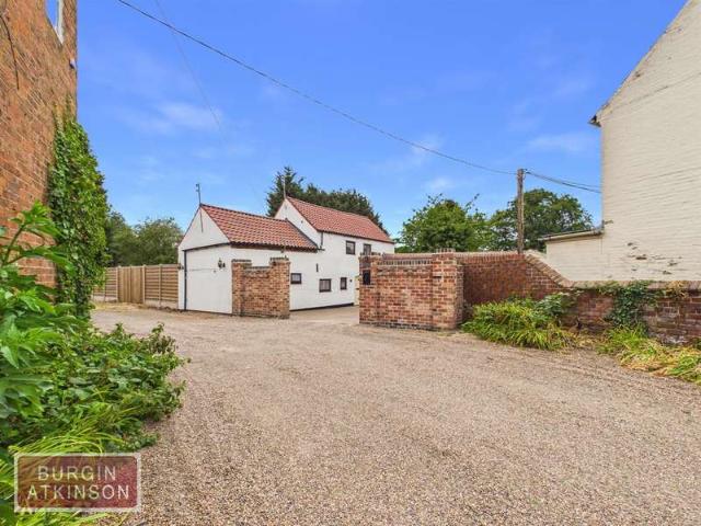 2 Bedroom Barn Conversion Character Property