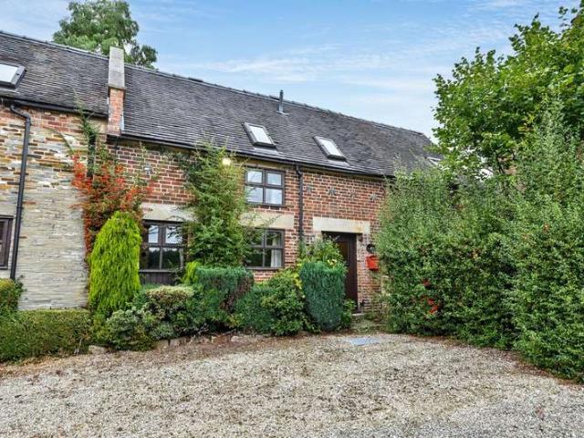 2 Bedroom Barn Conversion Character Property