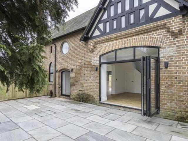 2 Bedroom Barn Conversion For Rent In Burford Lane, Lymm