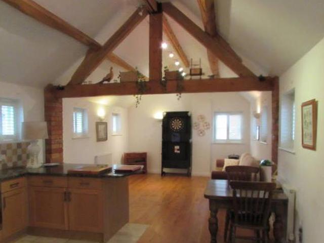 2 bedroom barn conversion for rent in Hawthorn Cottage Main Street CV13
