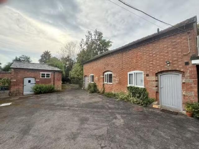 2 bedroom barn conversion for rent in Hearns Lane, Faddiley, N.