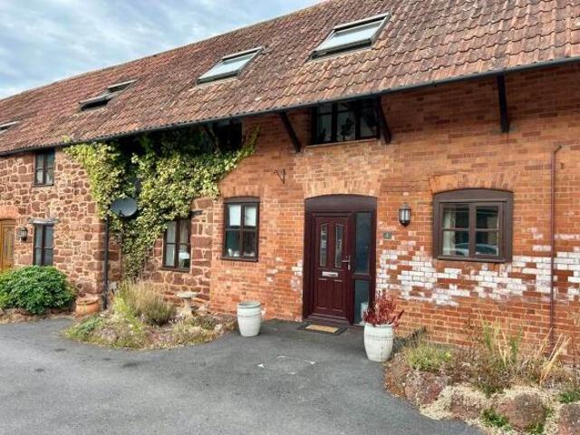 2 bedroom barn conversion for rent in Winslade Barton, Clyst St Mary, Exeter, EX5
