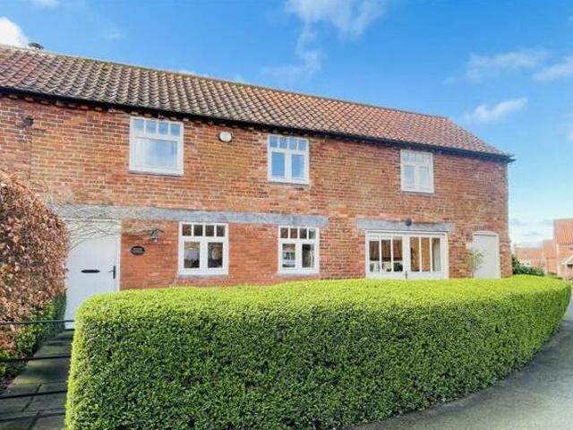 2 Bedroom Barn Conversion For Sale In Norwell