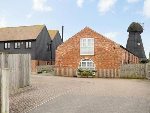 2 Bedroom Barn Conversion For Sale In Herne Bay