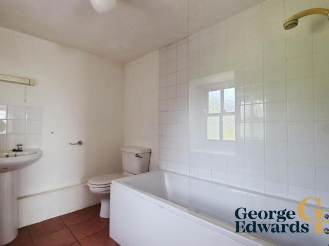 2 bedroom barn conversion to rent