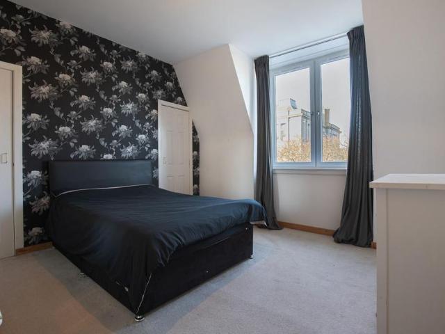 2 bedroom barn conversion to rent