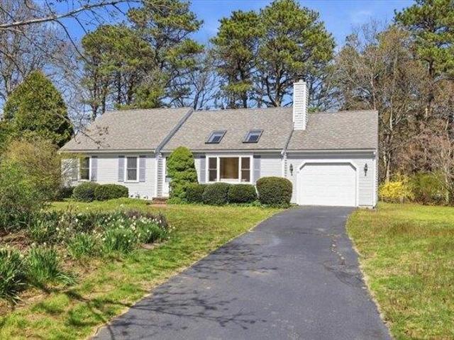 2 bedroom, Barnstable MA 02601 LS102778316