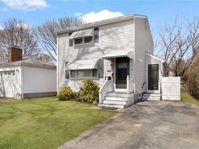 2 bedroom, Barrington RI 02806 LS102118254