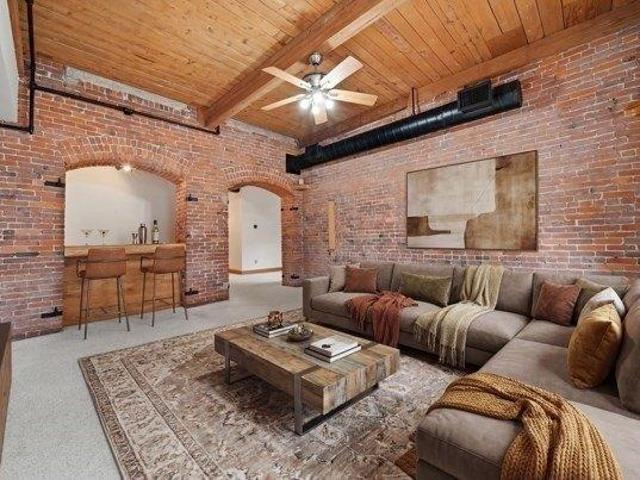 2 bedroom, Beverly MA 01915 102479597