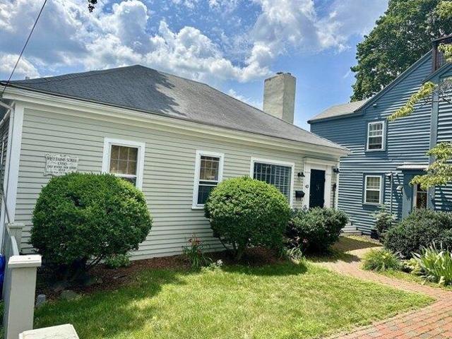 2 bedroom, Beverly MA 01915 104407656