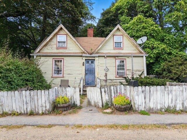 2 bedroom, Beverly MA 01915 104903522