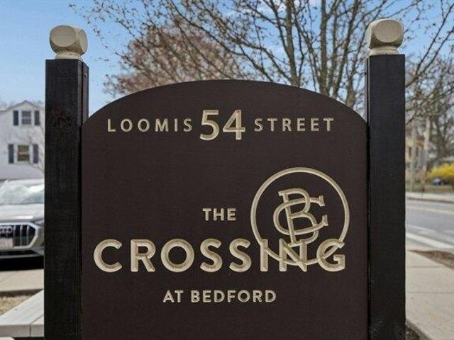 2 bedroom, Bedford MA 01730 LS102724037
