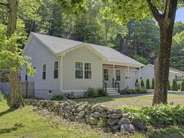 2 bedroom, Belchertown MA 01007 104352003