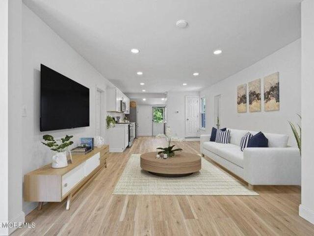 2 bedroom, Belford NJ 07718 102317650