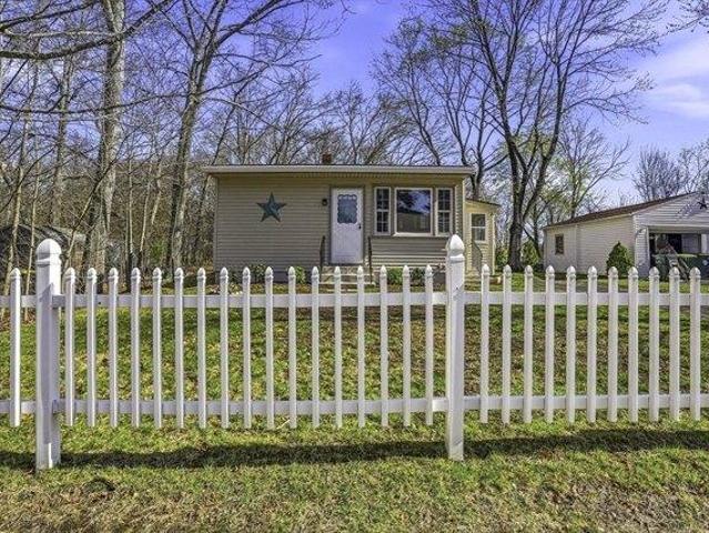 2 bedroom, Bellingham MA 02019 102409437