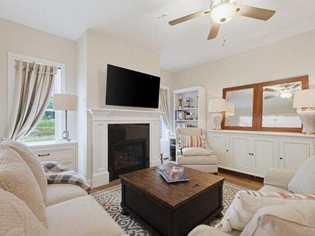 2 bedroom, Bellingham MA 02019 104689747