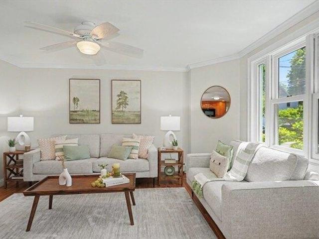 2 bedroom, Belmont MA 02478 102761890