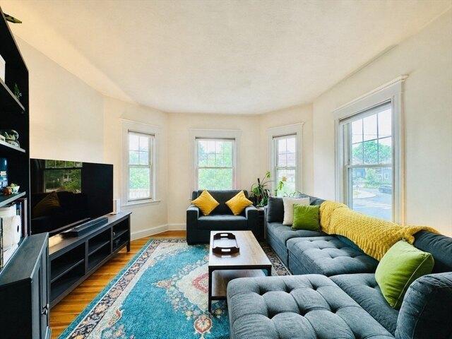 2 bedroom, Belmont MA 02478 104606277