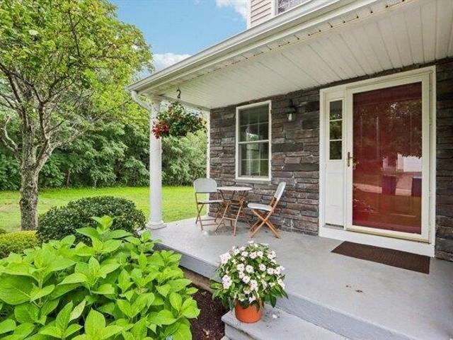 2 bedroom, Blackstone MA 01504 104513053