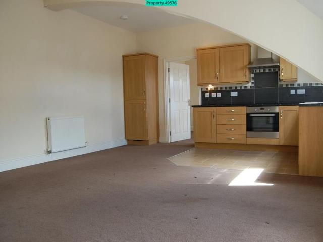 2 bedroom block of apartments to rent
