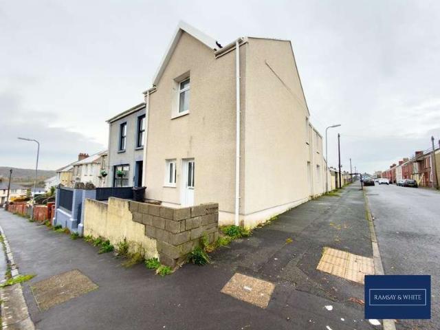 2 Bedroom Block Of Apartments Flat